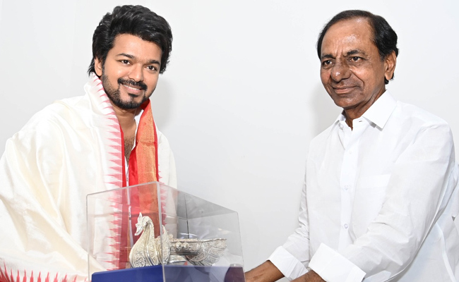 Tamil Star Actor Vijay Meet Telangana CM KCR - Sakshi