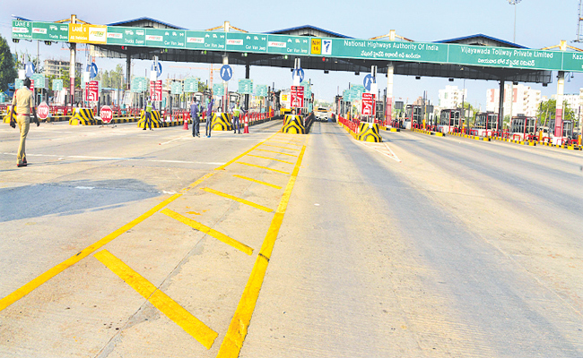 టోల్‌గేట్లకు త్వరలో టాటా | NHAI exercise toll gate Vehicles | Sakshi