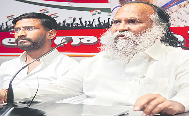 ఆలయాల అభివృద్ధికి ఎన్ని నిధులు తెచ్చారు | Telangana MLA Jagga Reddy ...