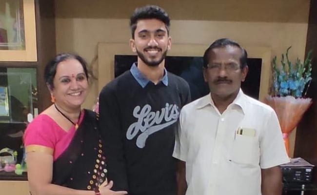 GITAM Hyderabad Student Bags Rs 1.20 Crore Offer at Amazon - Sakshi