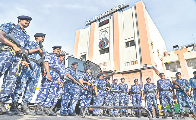 Experts On Future of Army candidates in Secunderabad Incident - Sakshi