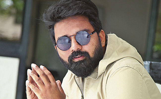 Pratheek Prem Karan Talk About Sadha Nannu Nadipe Movie- Sakshi