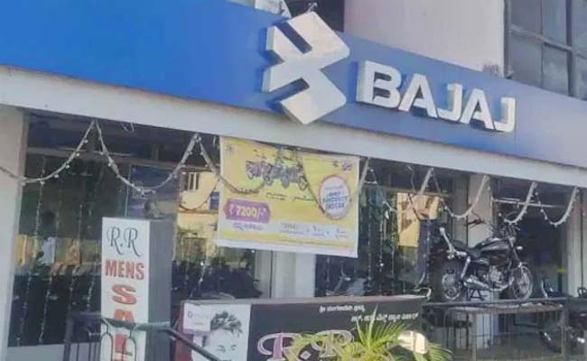 Bajaj Auto to Buy Back Shares Worth Rs 2,500 Crore - Sakshi