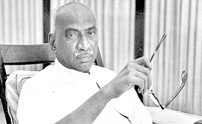 Azadi Ka Amrit Mahotsav: Freedom Fighter Kumaraswami Kamaraj Life Story In Telugu - Sakshi