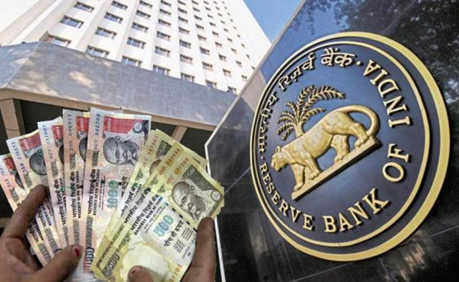 RBI Asks Banks To Test Note Sorting Machines On Every 3 Months - Sakshi