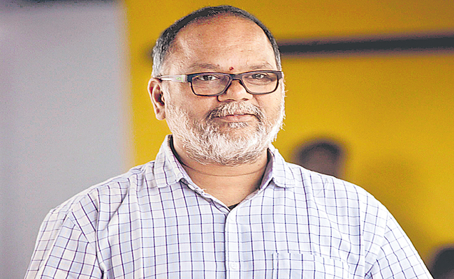 అడగకపోతే... అవార్డులూ రావు! | Director V N Aditya Talks About National ...