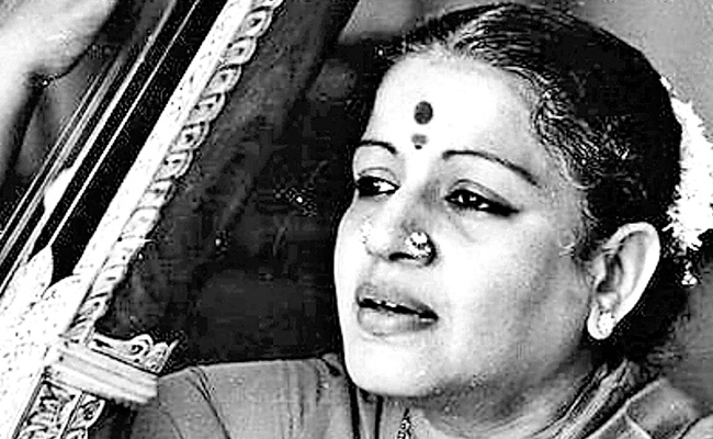 Azadi Ka Amrit Mahotsav: Legendary Singer MS Subbulakshmi Biography And ...