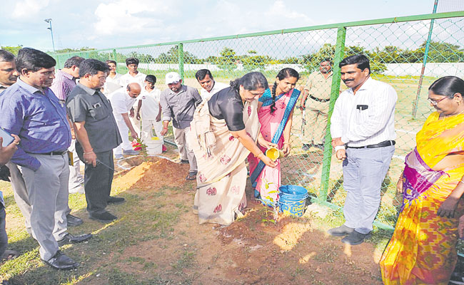 రూ.వెయ్యి కోట్లతో తండాల అభివృద్ధి | Thandala Development With Rs 1000 ...
