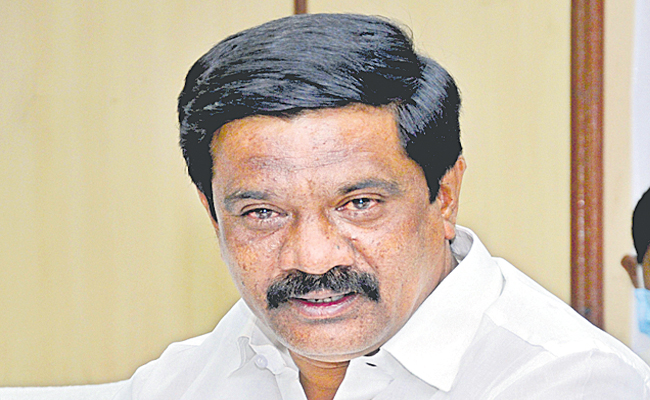 నిరాధార కేసులతో వేధిస్తే సహించబోం: వేముల | Telangana: Vemula Prashanth Reddy Comments On Mp ...