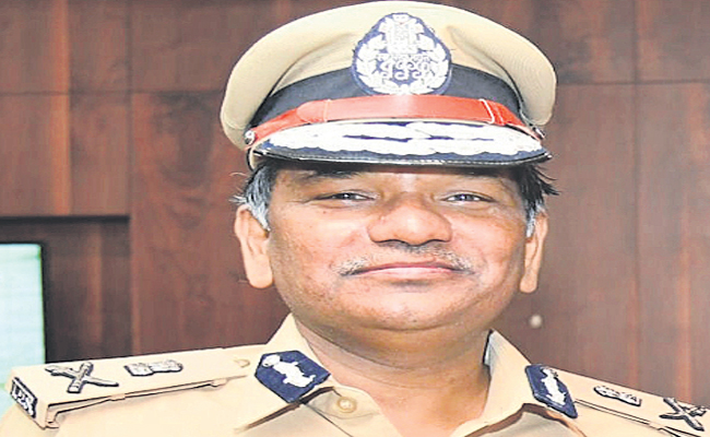 వినాయక ఉత్సవాలపై ఎలాంటి ఆంక్షలు లేవు | DGP KV Rajendranath Reddy ...