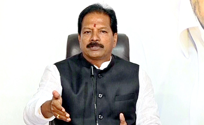 'ఎన్నో దేవాలయాలు కూలగొట్టిన ఘనత వాళ్లది.. నిర్మించిన ఘనత మాది ...