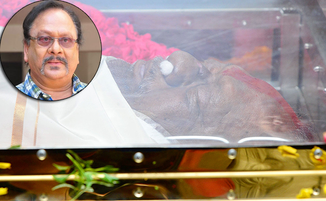 Krishnam Raju Last Rites To Be Performed At Moinabad Farm House, More ...