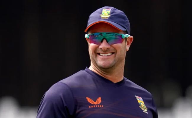 IPL 2023: Mumbai Indians Appointed Mark Boucher As Their Head Coach ...