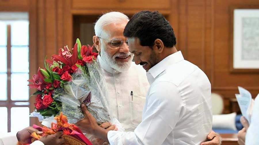 ప్రధాని మోదీకి ఏపీ సీఎం జగన్‌ బర్త్‌డే విషెస్‌ | AP CM YS Jagan Wishes PM Modi on his 72nd ...