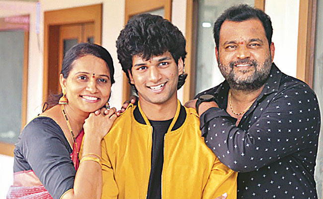 Actor Prabhakar Confirmed His Son Chandrahas Tollywood Entry, Deets ...