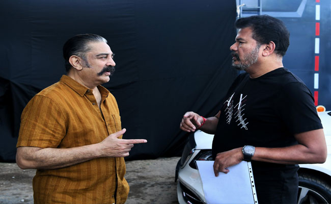 Kamal Haasan Grand Entry In Indian 2 Movie Shooting After Two Years ...