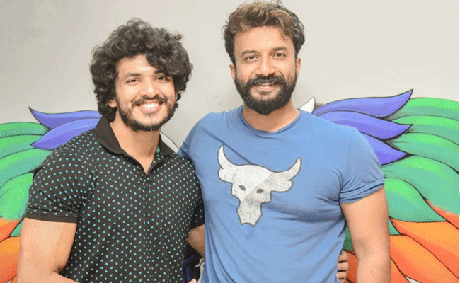 బిగ్‌బాస్‌ కంటెస్టెంట్‌ హీరోగా అజయ్‌గాడు, ఫస్ట్‌ లుక్‌ వచ్చేసింది ...