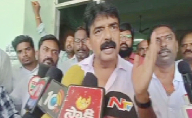 Perni Nani Comments On Pawan Kalyan - Sakshi