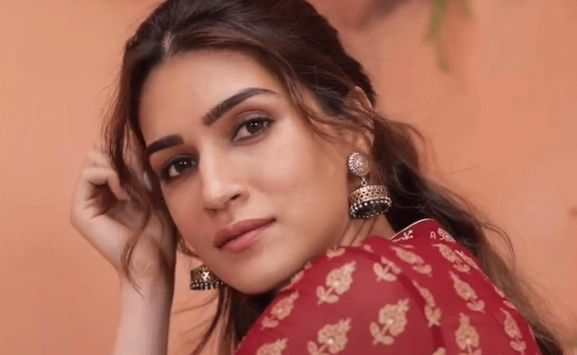 Kriti Sanon Mother Geeta On Not Letting Her Daughter Act In Lust ...