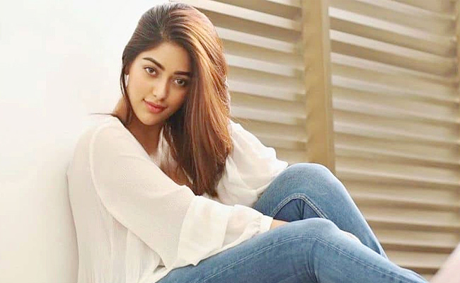 అను ఇమ్మాన్యుయేల్‌కు మరో చాన్స్‌ | Anu Emmanuel Got Chance In Karthi ...