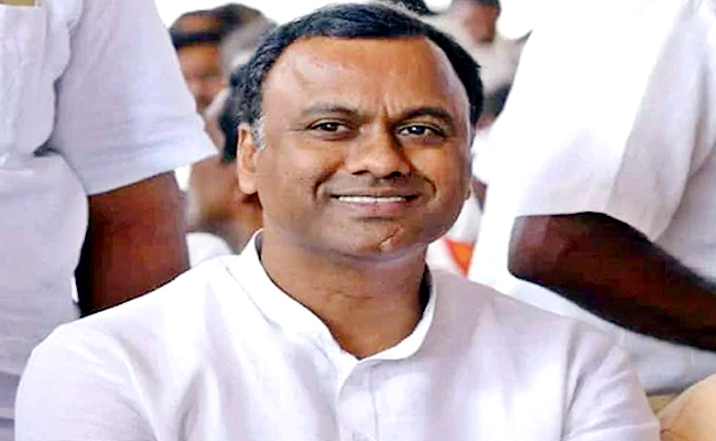 అప్పుడు కాంగ్రెస్‌... ఇప్పుడు బీజేపీ నుంచి | Political Journey Of ...