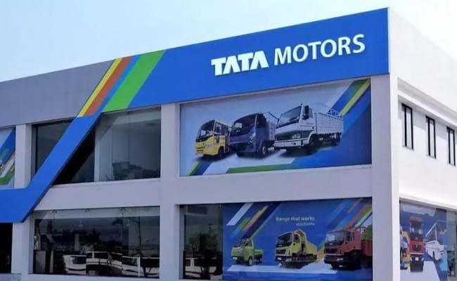 Tata Motors Tanks 5% Post Q2 Results - Sakshi