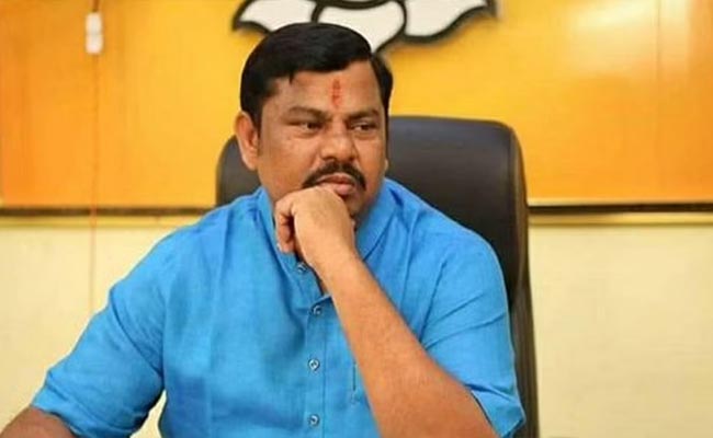 Raja Singh says to Intelligence IG, 'Please Change My Vehicle' - Sakshi