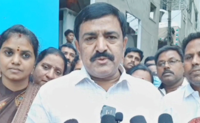 MLA Dwarampudi Chandrasekhar Reddy Challenge To Chandrababu Naidu - Sakshi