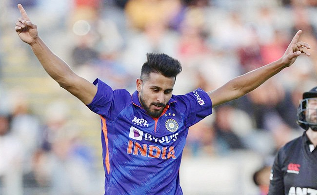 IND Vs NZ: Wasim Jaffer Said Umran Malik More Suited For ODIs Than ...