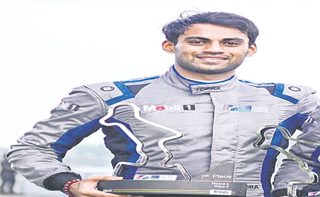 Indian Racing League 2022: Akhil Rabindra wins Drivers Championship ...