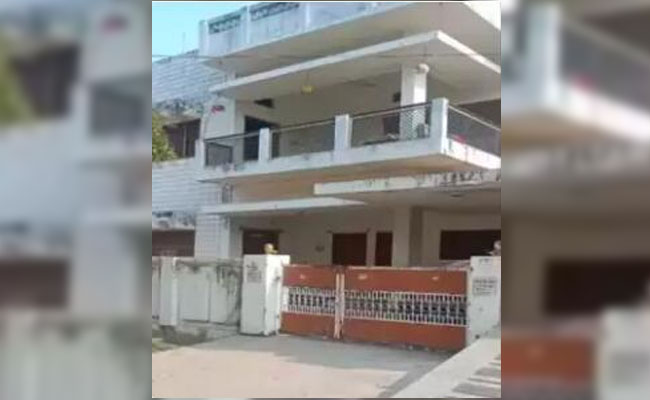 తల్లి మృతదేహాన్ని నాలుగు రోజులు బెడ్ కింద దాచిన కుమారుడు | Up Gorakhpur ...