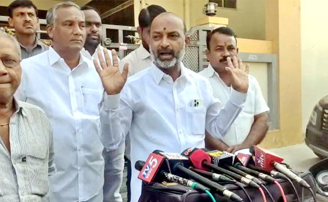 Bandi Sanjay Responds on KTR Challenge over Drug Test - Sakshi
