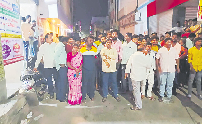 Ravi Venkateswara Rao Rowdyism Vangaveeti Mohana Ranga Vardhanti - Sakshi