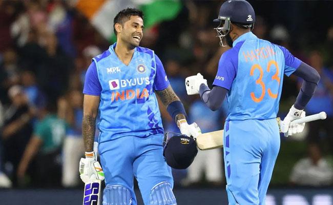 Suryakumar makes himself available for Mumbai's second Ranji game - Sakshi