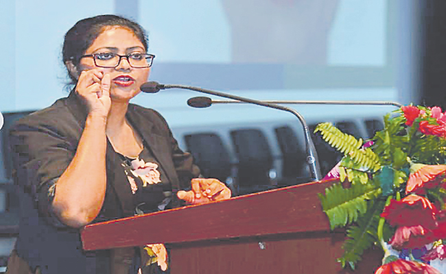 రేణు ది గ్రేట్‌ | Renu Paswan world recognized motivational speaker women rights activist | Sakshi