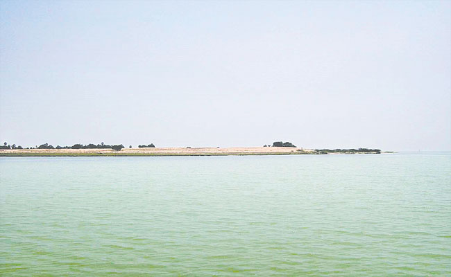 Tourist Place In Tirupati Irukkam Island Village Middle Of Pulicat Lake ...