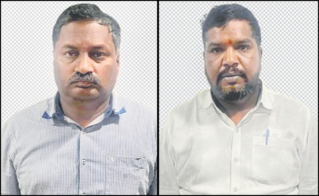 సర్వీస్‌ మ్యాటర్‌ మాట్లాడేందుకే వెళ్లాను.. | Telangana: Anand Kumar Reddy Went To Discuss The ...