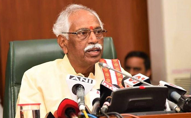 Bandaru Dattatreya Key Comments On Governor Powers, Details Inside - Sakshi