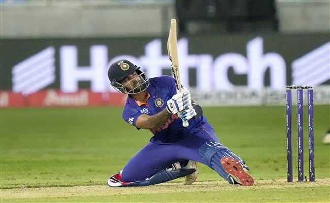 Video of Young Girl Playing Outrageous Shots Like Suryakumar Yadav ...