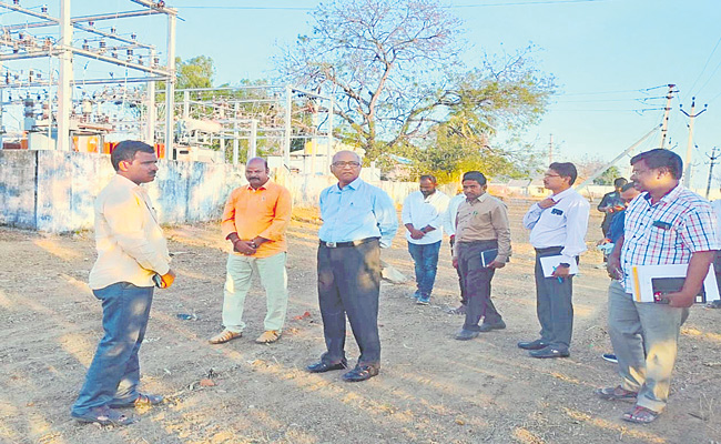 త్రీఫేజ్‌ విద్యుత్‌ సరఫరా ఎలా జరుగుతోంది? | TSNPDCL CMD Gopal Rao ...