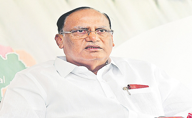 షెడ్యూల్‌ ప్రకారమే అసెంబ్లీ ఎన్నికలు: గుత్తా | Gutha Sukender Reddy ...