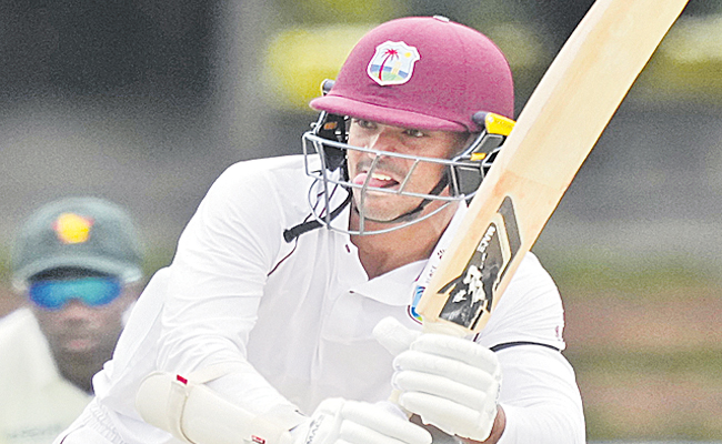 కీలక ఇన్నింగ్స్‌తో మెరిసిన చందర్‌పాల్‌ కుమారుడు | Tej Narayan Hits Half ...