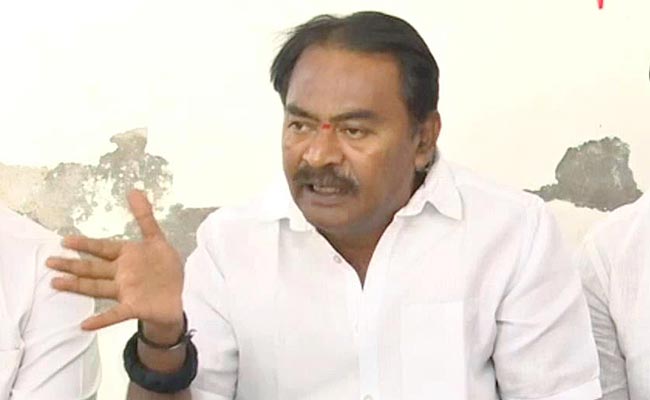 Kadapa Mayor Suresh Babu Fires On Yellow Media - Sakshi