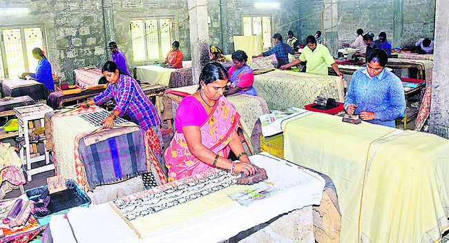 కలంకారీ కీర్తి బావుటా | - | Sakshi