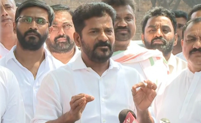 TSPSC Paper Leak: SIT Reaction On Revanth Reddy Allegations - Sakshi