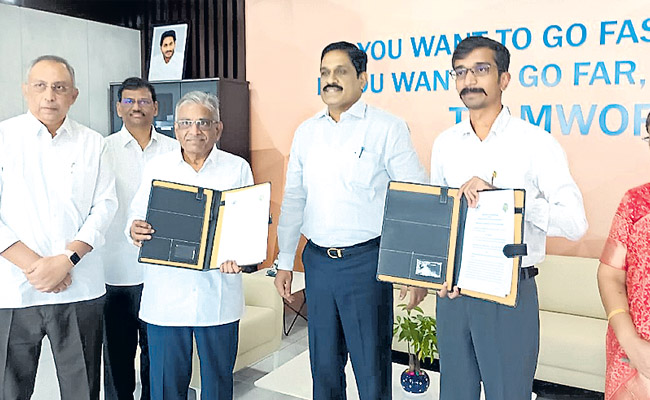 కాకినాడ జీజీహెచ్‌లో ఎంసీహెచ్‌ భవనం | MCH Building in Kakinada GGH | Sakshi