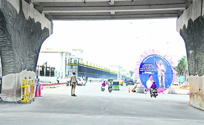 సచివాలయానికి సరికొత్త రహదారులు | New roads to the Secretariat | Sakshi