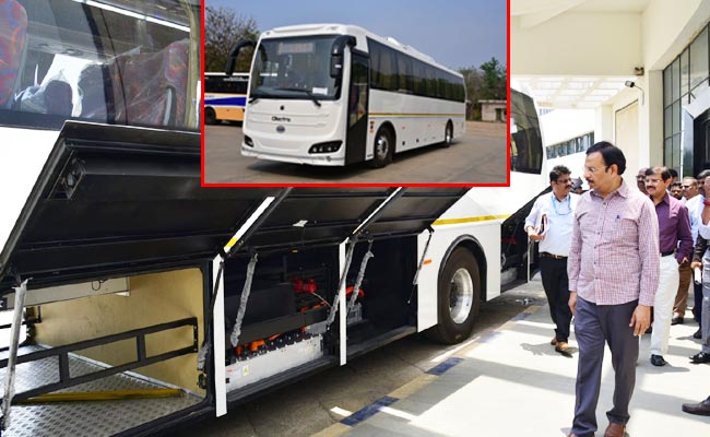 TSRTC Introduced AC Electric Buses in Vijayawada Route - Sakshi