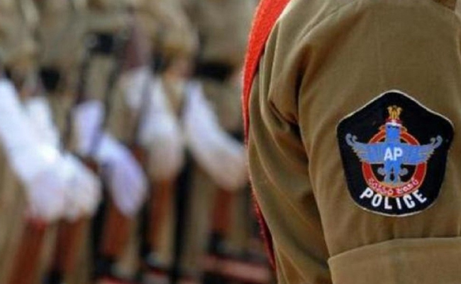 Massive Transfers of DSP's In Andhra Pradesh - Sakshi