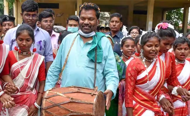 Jharkhand Education Minister Jagarnath Mahto Passes Away - Sakshi